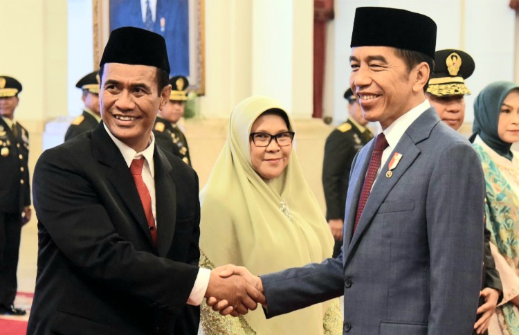 Presiden Lantik Andi Amran Sulaiman sebagai Mentan - Pluz.id