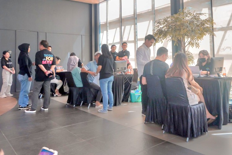 GMTD Launching Exquise Collection, Customer Antre Pilih Unit - Pluz.id