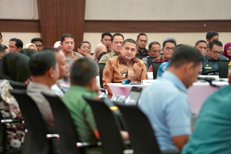 Wali Kota Makassar Ikuti High Level Meeting TPID, Bahas Stabilitas ...